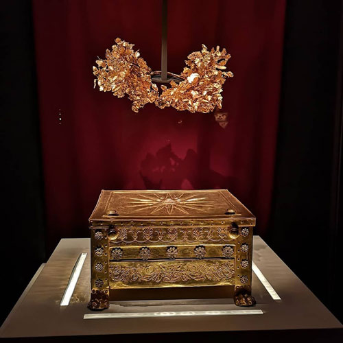 Feel the majesty of Vergina’s Royal Tombs Kingdom of Macedonia